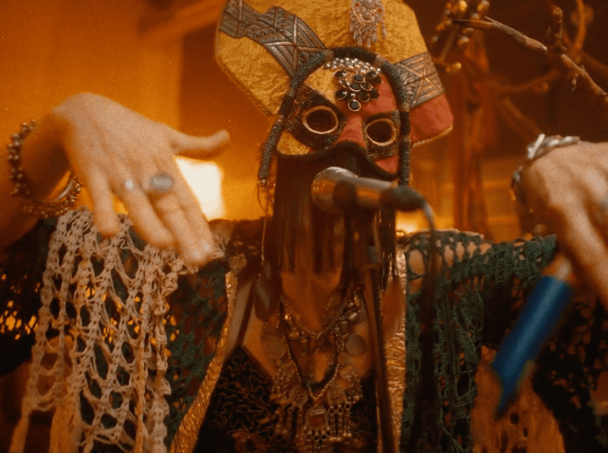 LEVITATION SESSIONS - GOAT & DUMBO GETS MAD